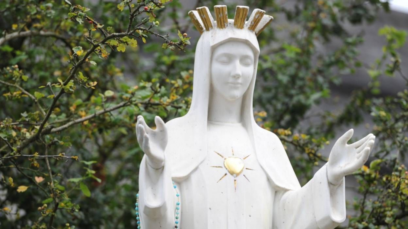 Our Lady of Beauraing and Giving – Welcome to Rosemarie's Kitchen